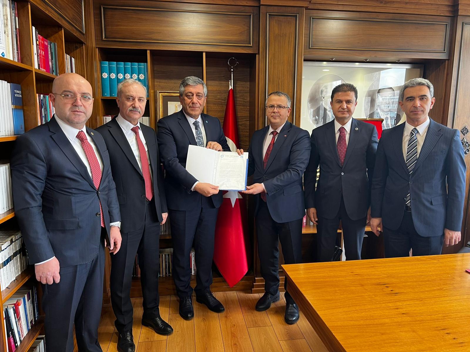 157 Bin İmza İle MEB e Başvuru Yapıldı – İki Katı Ödeme Yapılması ...